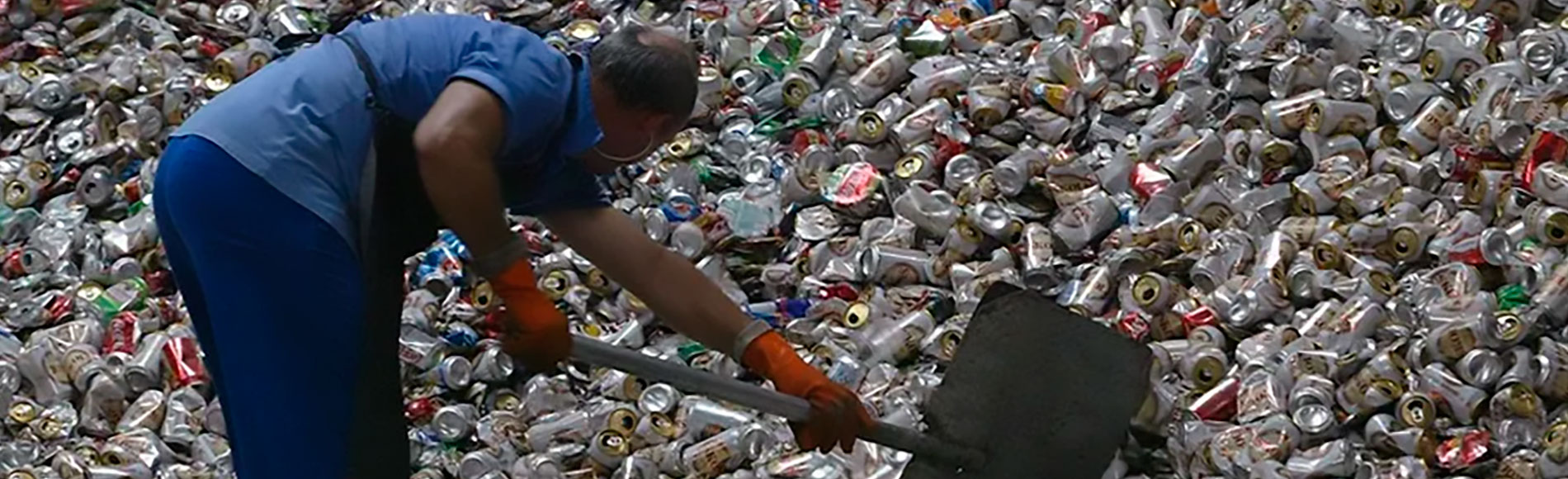 100% das latas recicladas: como o Brasil alcançou essa marca inédita - ABRE